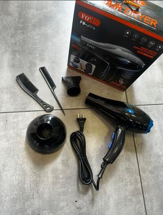 asciuga capelli con accessori