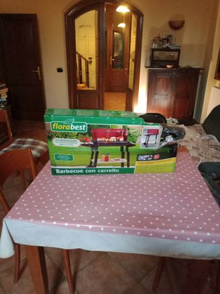 Barbecue con carrello