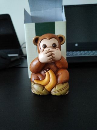 Scimmia "non parlo" Thun