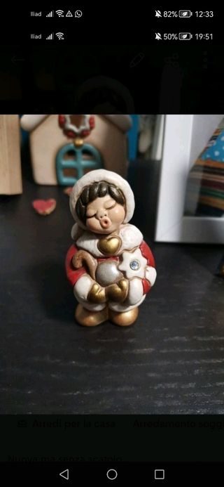 bimba natale con decorazioni/addobbi thun😍