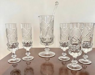 antico servizio in cristallo