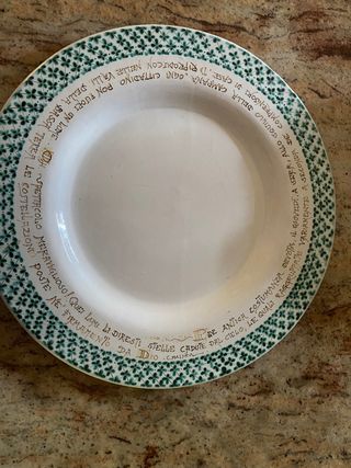 grande piatto di porcellana