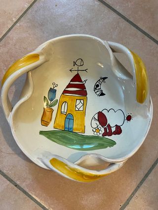 ciotolina tre manici in ceramica dipinta a mano