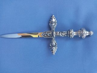 Spadino ornamentale /tagliacarte