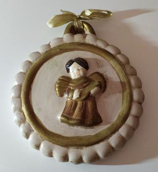 Cerchio in gesso con angioletto tipo Thun