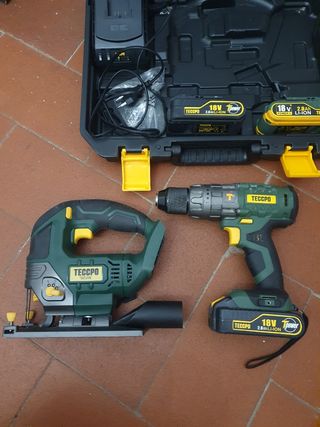 Trapano e seghetto alternativo batteria