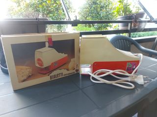 Grattugia elettrica Bialetti anni 70