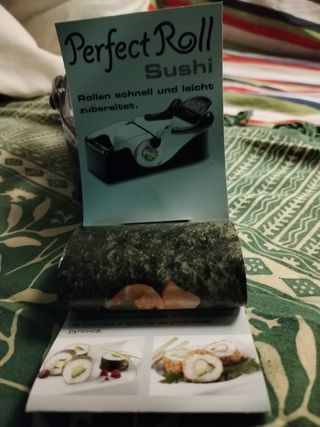 Sushi maker