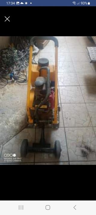 Compattatore piastra per autobloccanti