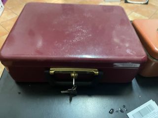 Cassetta in ferro con chiave