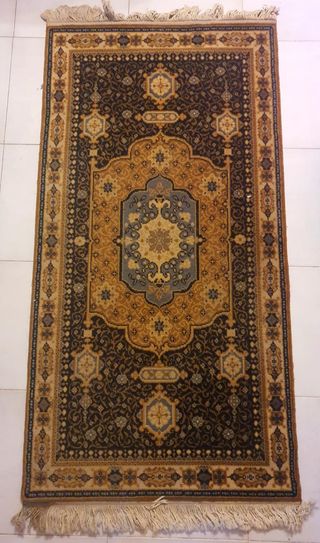 Vendo tappeto persiano fatto a mano in pura lana