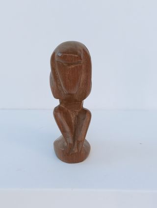 Antica statuina Africana in legno