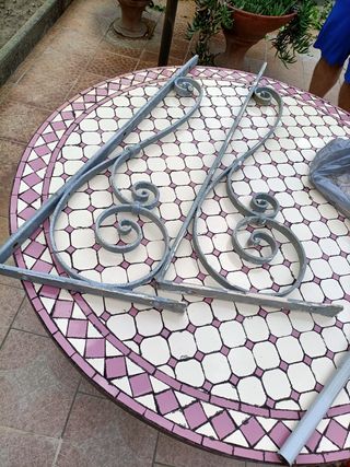 Supporti in ferro battuto per pensiline