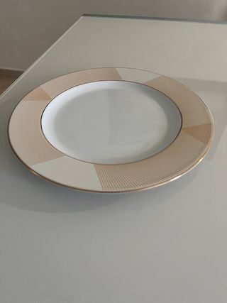 Servizio piatti in porcellana