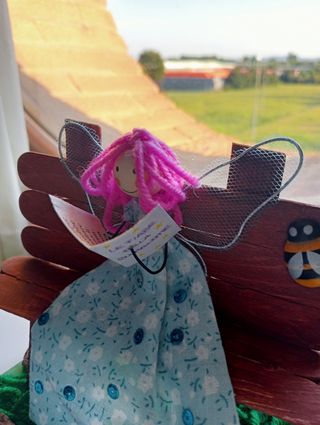 Soprammobile in legno con fata