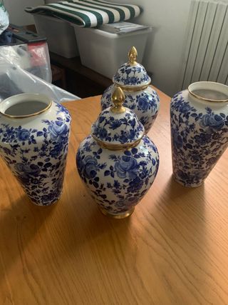 Set quattro vasi in ceramica