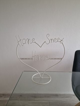 Porta orecchini e collane