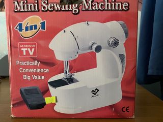 mini macchina da cucire