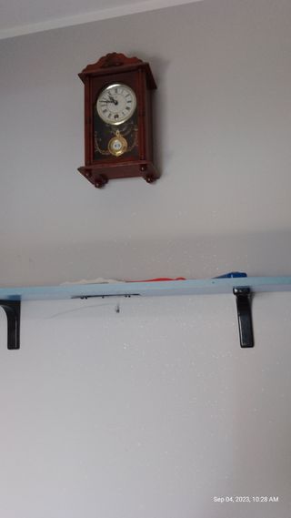 Orologio da muro in stile antico