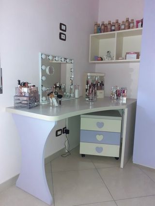 Set scrivania cassettiera e cubotto