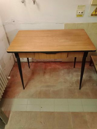 Tavolo Vintage fisso da cucina Salvarani anni 70