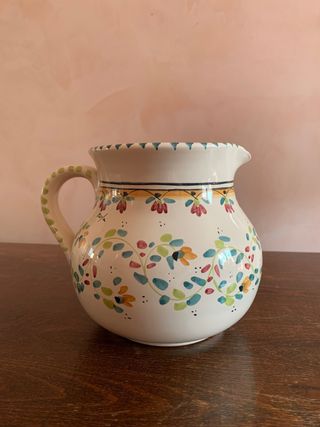 Brocca in ceramica di Cutrofiano