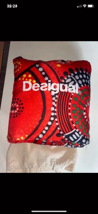 Cuscino/Coperta Desigual