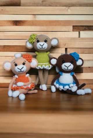 scimmia fatta all’uncinetto