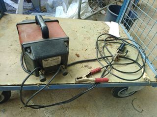 Saldatrice ad elettrodi per ferro