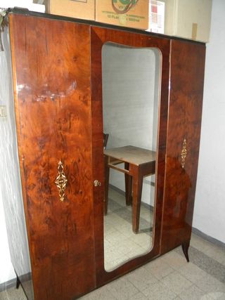 Armadio vintage degli anni 70 o 60, 140x60x187,5h