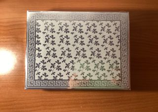 Tazzine da caffè con piattini