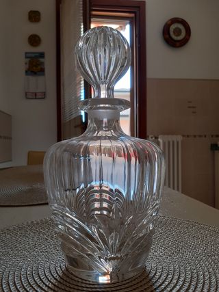 Anfora di cristallo