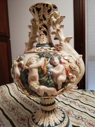 Vaso in ceramica di Capodimonte vintage