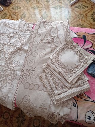 Set tovaglie ricamate vintage