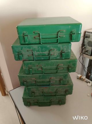 8 valigette portautensili usate Totale Euro 60