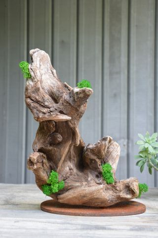 Statua in legno di mare