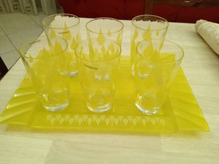 Set vassoio con bicchieri