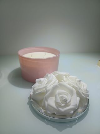 Candela profumata e decorata