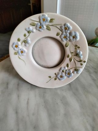 Portafoto in porcellana, dipinto a mano