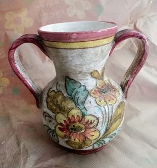 Vaso un ceramica di Caltagirone alto cm 20
