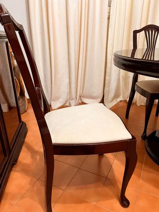 tavolo con 4 sedie piu morbile