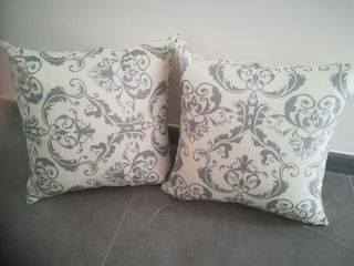 Coppia di cuscini 45x45 con imbottitura