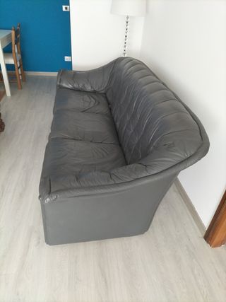 Divano 3 posti in pelle grigio scuro