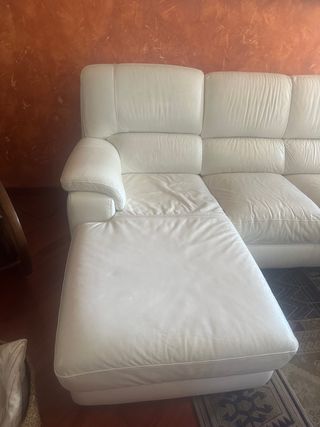 Divano in pelle bianco