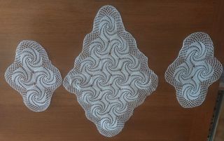 Centrini fatti a mano