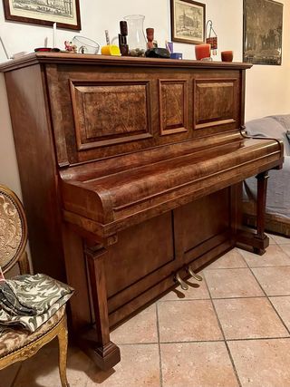 Pianoforte verticale