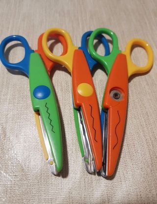 Set 3 forbici piccole per tagli con orli