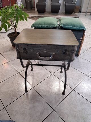 Tavolino stile industriale