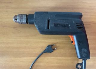 Trapano a percussione Black & Decker
