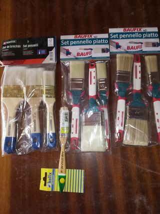 set di pennelli con setola lunga